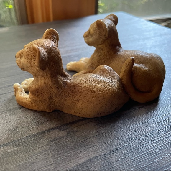 castagna | Art | Vintage Pair Of Lionesses Lion Cats Figurine By ...